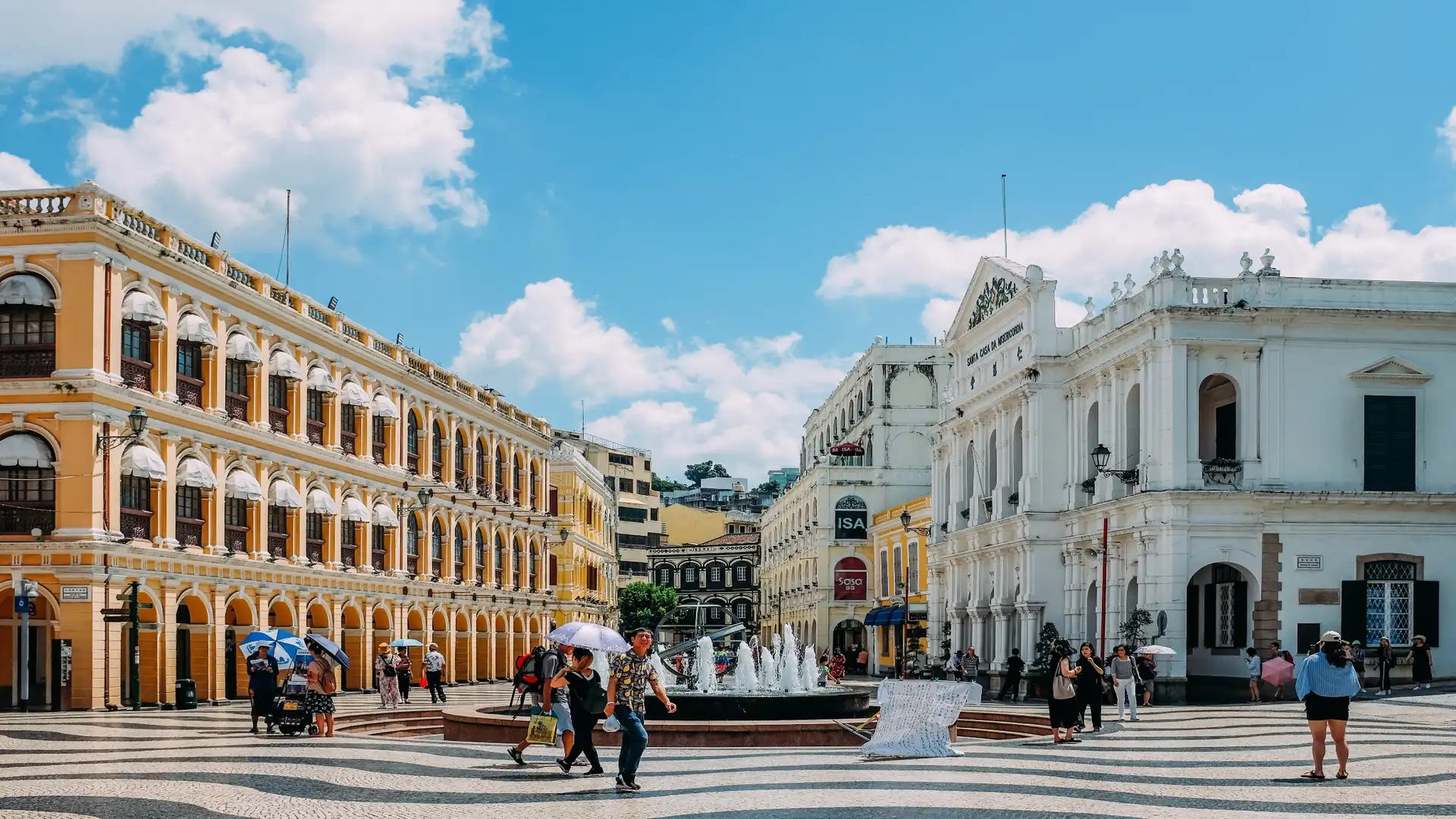Discover the Historic Charm of Senado Square in Macau – Orient Trove